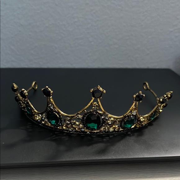 Accessories | Gold And Green Jeweled Crown | Poshmark